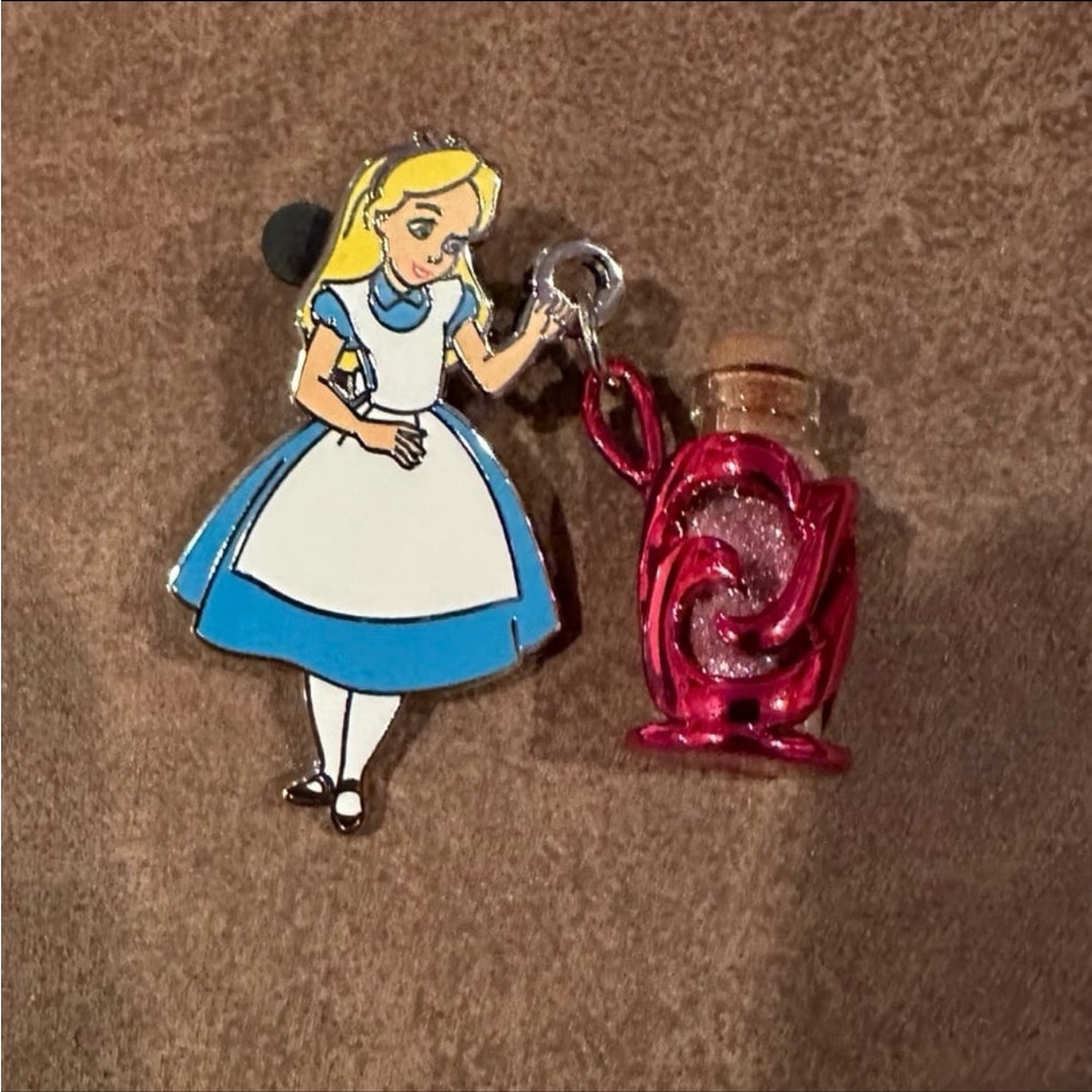Alice In Wonderland Drink Me Enamel Pin - Gem